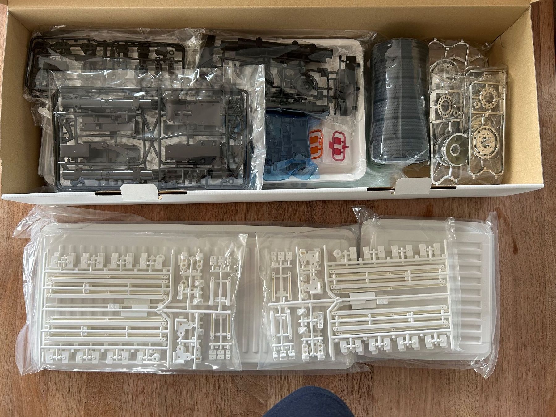 Tamiya 40-Fuss Container Semi-Trailer Bausatz 1:14 Truck (Neu und ...