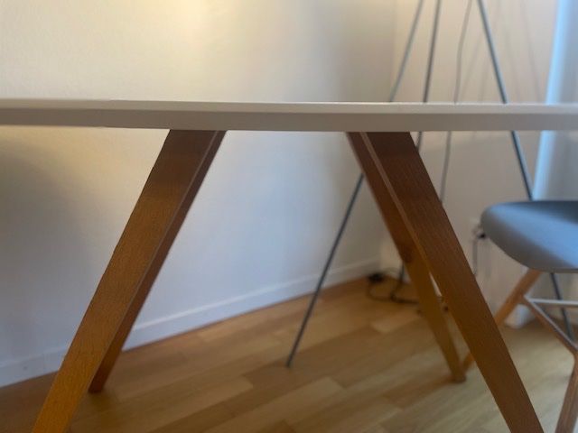 Loretta Tisch oval (160 x 90 x 74 cm) von Interio (Gebraucht) in Zürich ...