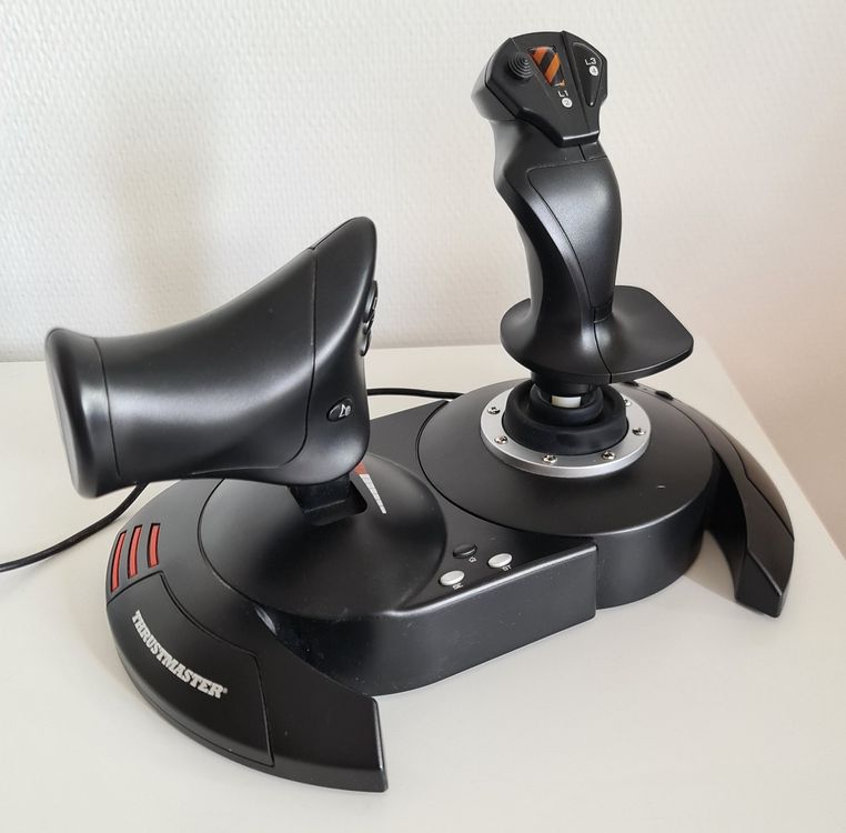 Joystick Thrustmaster T.Flight Hotas X | Kaufen auf Ricardo