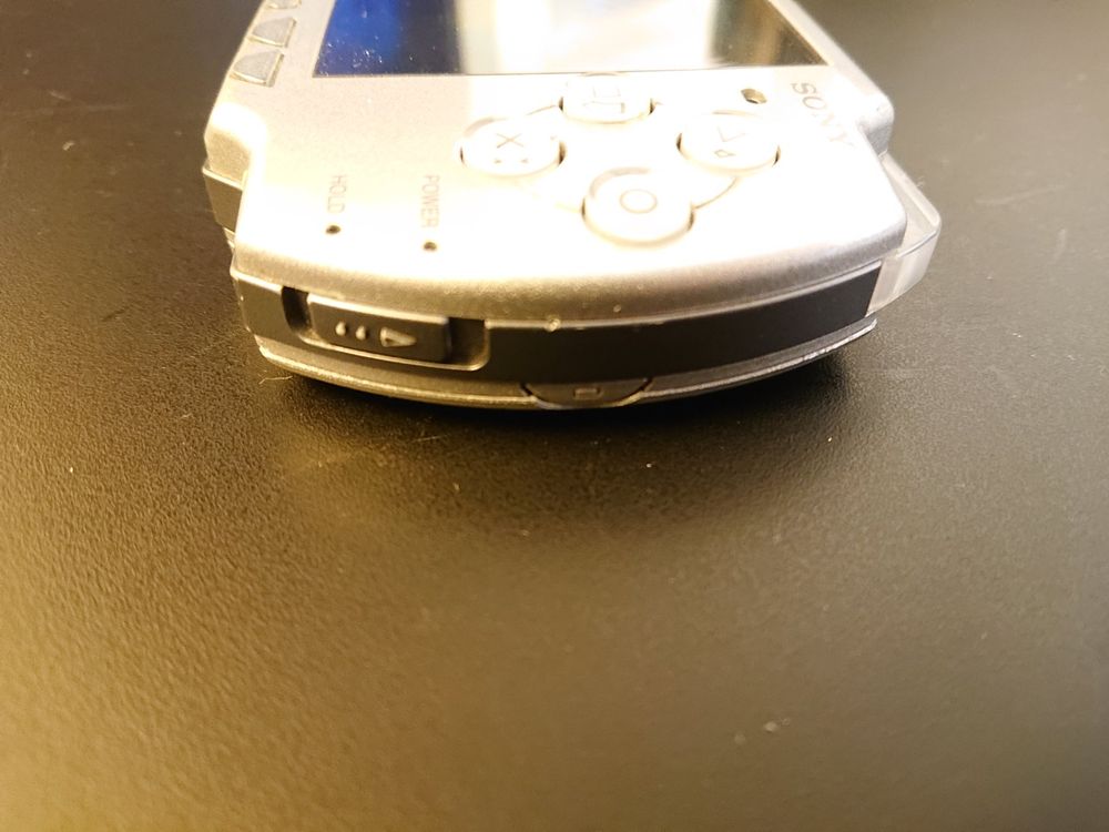 Sony Playstation Portable PSP - Konsole 2004 - Silber - 4GB (Gebraucht ...
