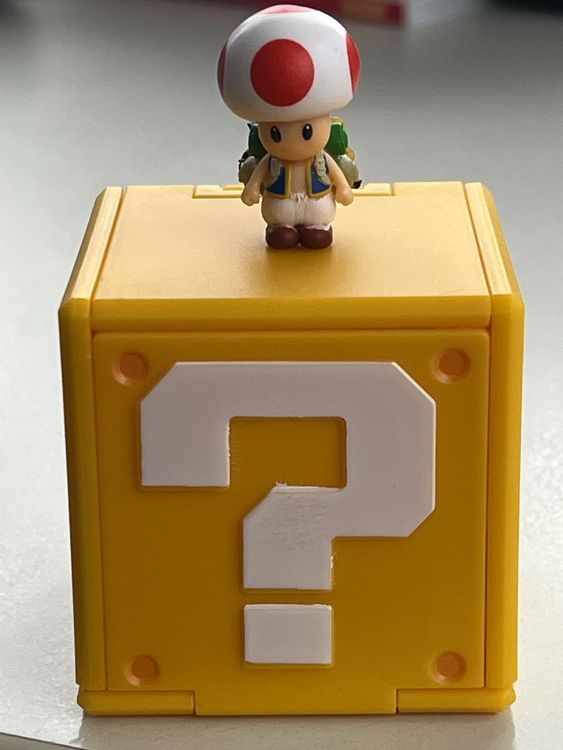 Super Mario Toad Figur mit Mystery-Box, Nintendo (Gebraucht) in ...