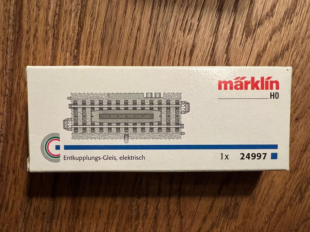 Märklin Entkupplungs-Gleis, elektrisch (24997) (Neu und ...