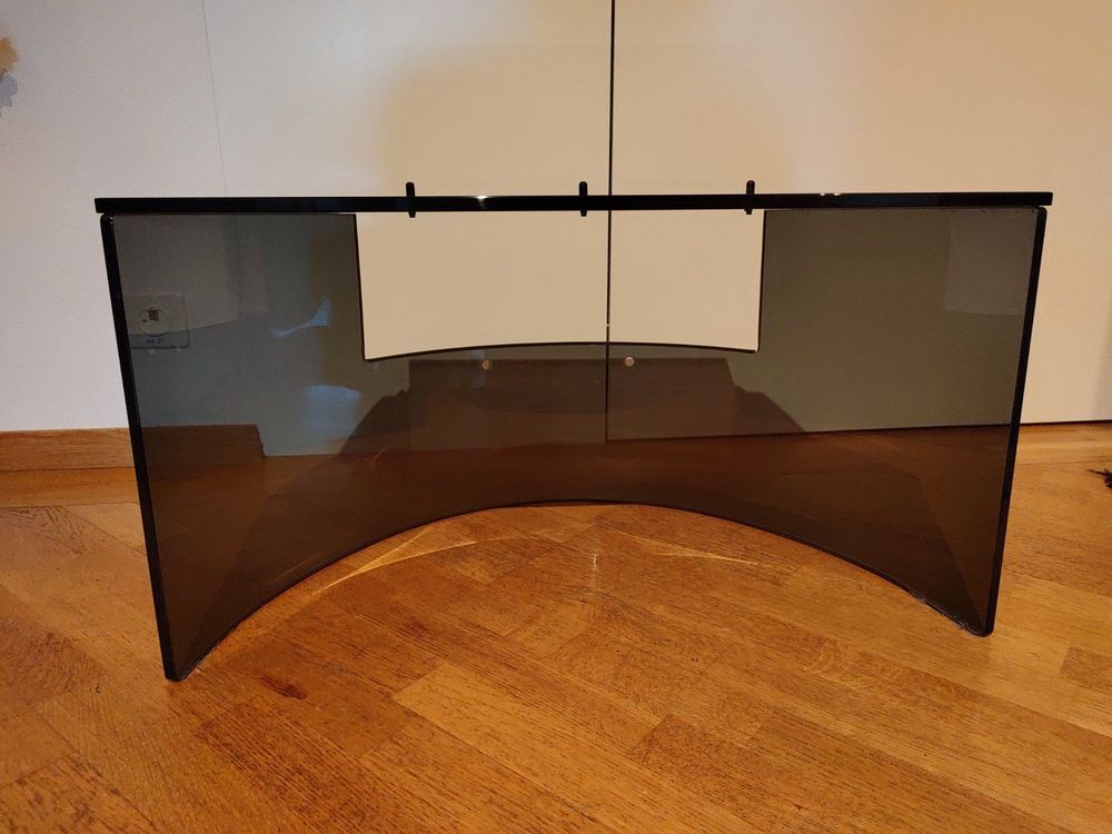 TV Rack Loewe Calida/Arcada 84 cm Rauchglas (Gebraucht) in Herrliberg ...
