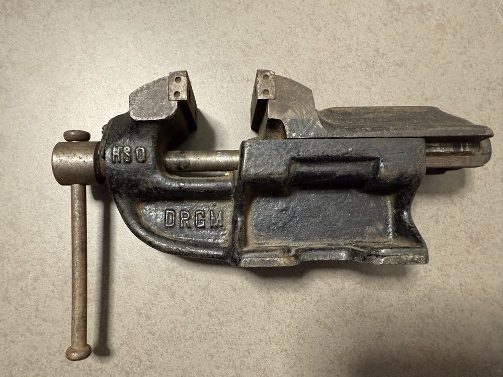 Gut erhaltene HSO Schraubstock / Werkbank, DRGM Vintage 🔩 (Gebraucht ...