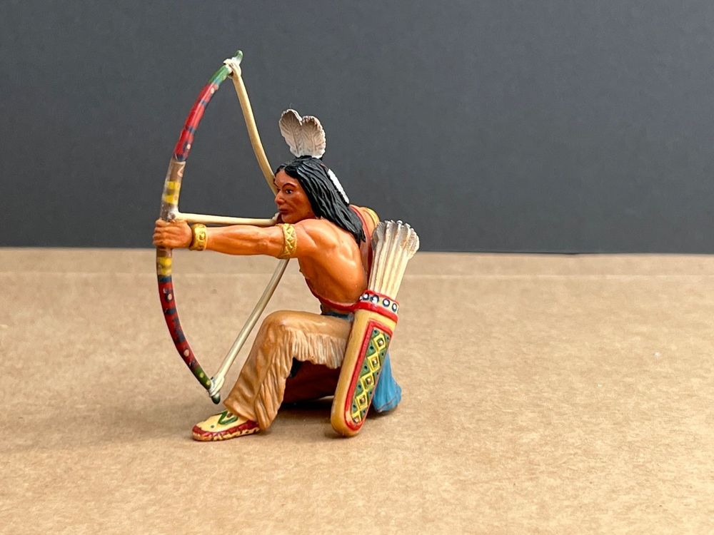 Schleich 70305 Sioux Bogenschütze, kniend Indianer (Gebraucht) in Ennetbaden für CHF 14 – mit ...