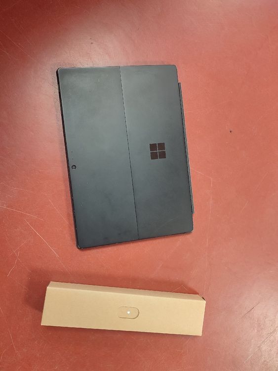 Microsoft Surface Pro 6 (Gebraucht) in Kippel für CHF 200 – mit ...