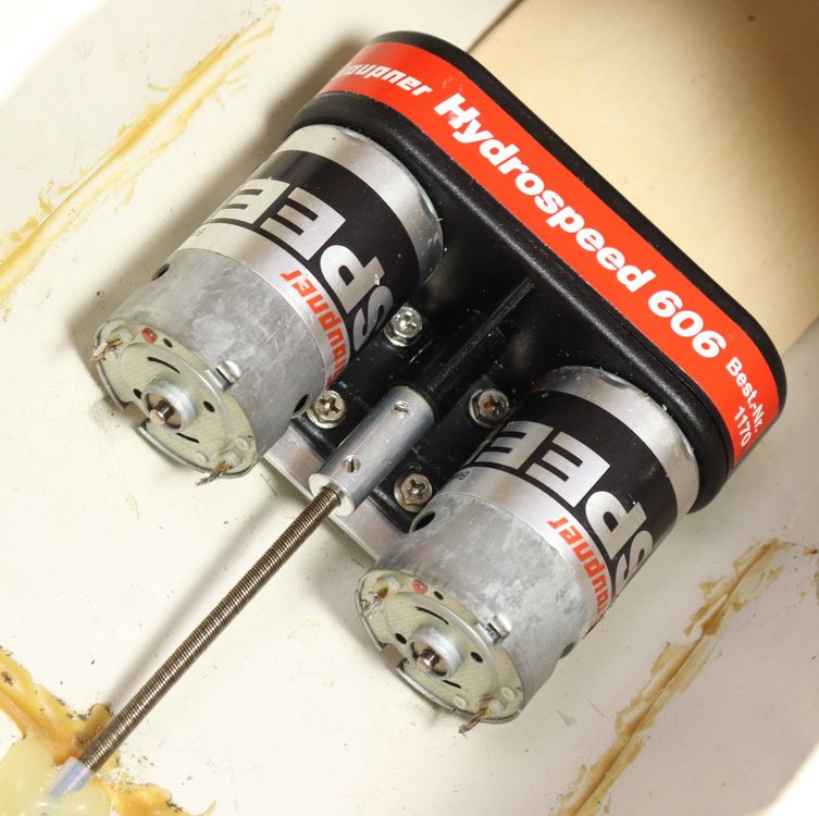 Robbe San-Remo RC Boot mit Graupner Hydrospeed 606 Antrieb (Gebraucht ...