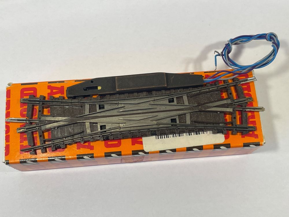 Arnold 1721 elektromagnetische Doppelkreuzungsweiche (Gebraucht) in Wilderswil für CHF 16.2 ...