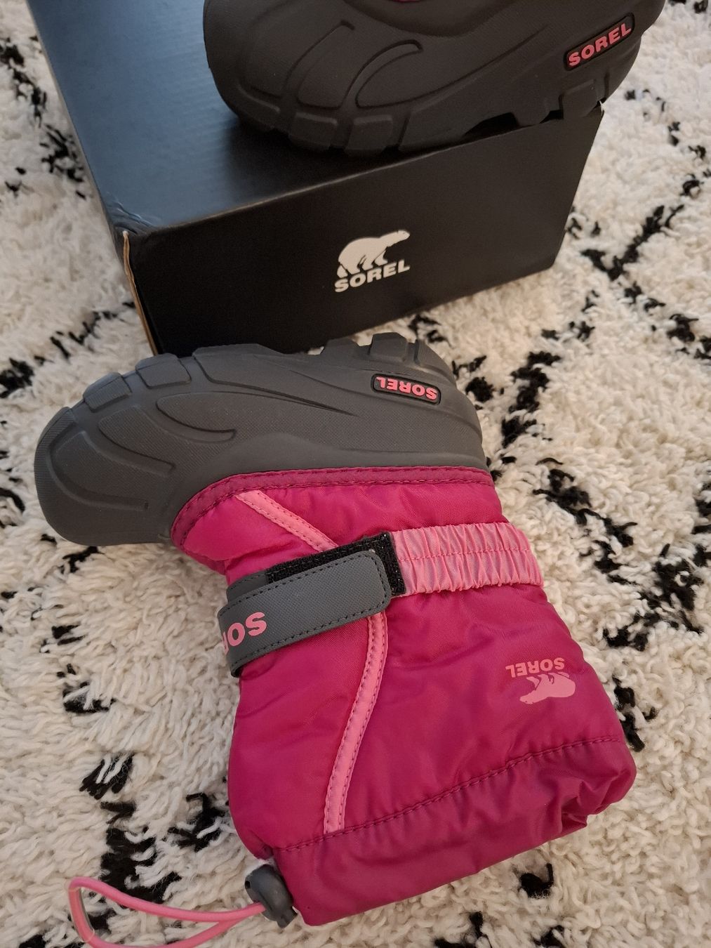 Sorel t 27 (Neuf avec emballage d'origine) à Fully pour CHF 30 – avec ...