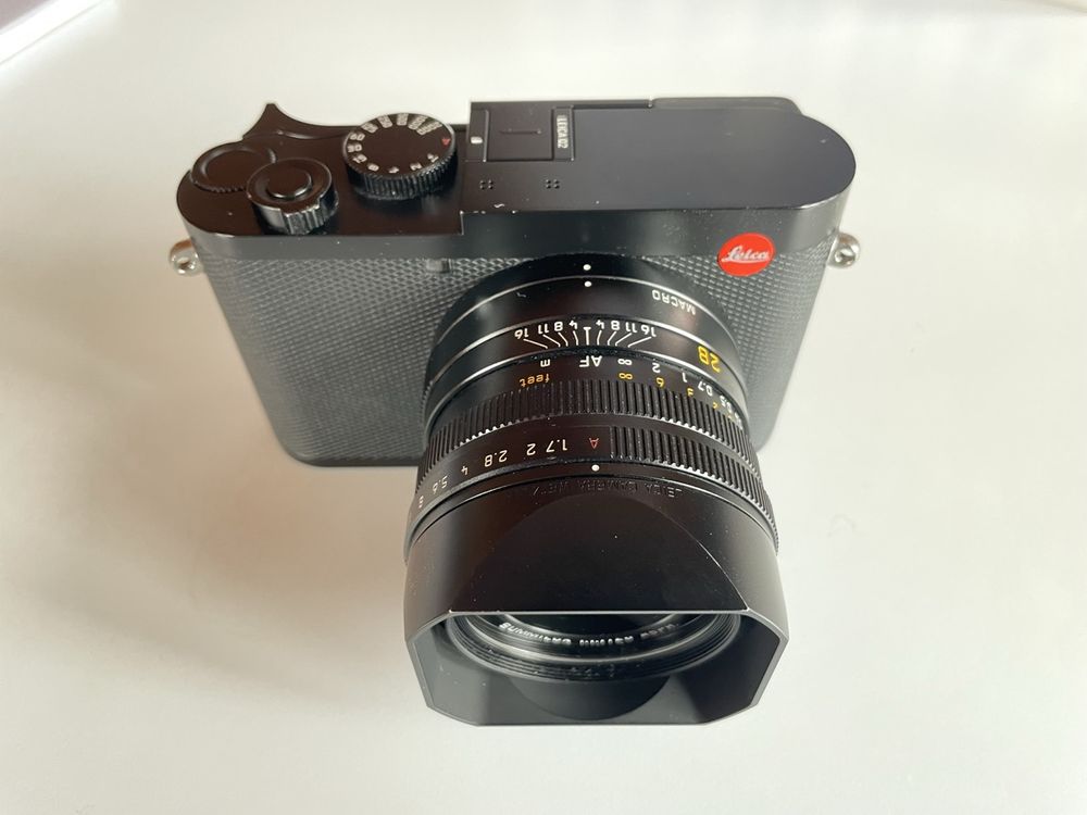 Leica Q2 mit 2 Akkus, guter Zustand | Kaufen auf Ricardo