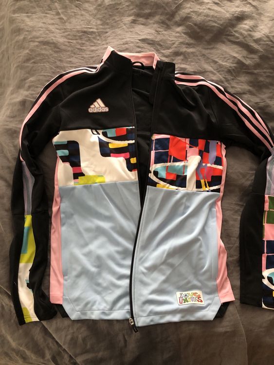 Adidas Jacke 🌈love unites🌈 (Gebraucht) in Bern für CHF 41 – mit ...