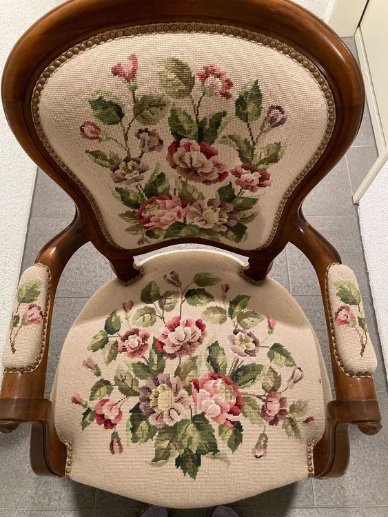 Antiker Gobelin-Sessel (Neu (gemäss Beschreibung)) in Bern für CHF 250 – nur Abholung auf ...