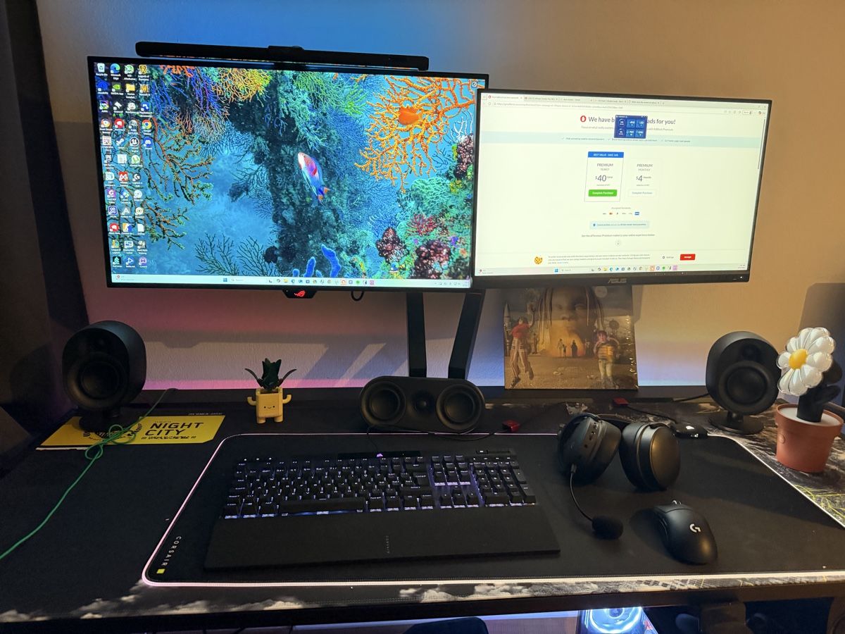 Ultimate Gaming PC FULL SETUP RTX 5090 Ryzen 9800X3D + desk (Neuf (Voir ...