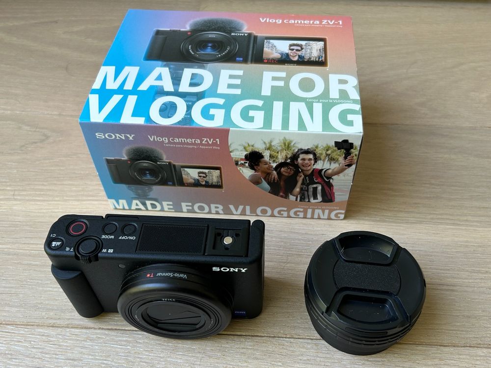 Sony Vlog Camera ZV-1 + Ulanzi WL-1 18 mm + UURig Base Plate (Gebraucht) in Lausanne für CHF 300 ...