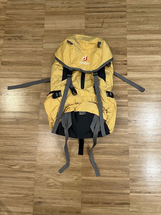 Yellow backpack | Kaufen auf Ricardo