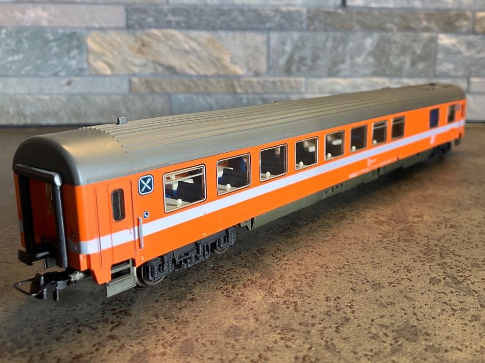 Roco ÖBB Speisewagen in Eurofima-Farben Massstab 1:87 (Gebraucht) in Ebnat-Kappel für CHF 11 ...