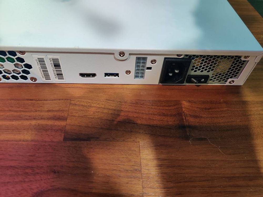 Sophos SG 230 Firewall Router (Gebraucht) in Ulisbach für CHF 449 – mit ...