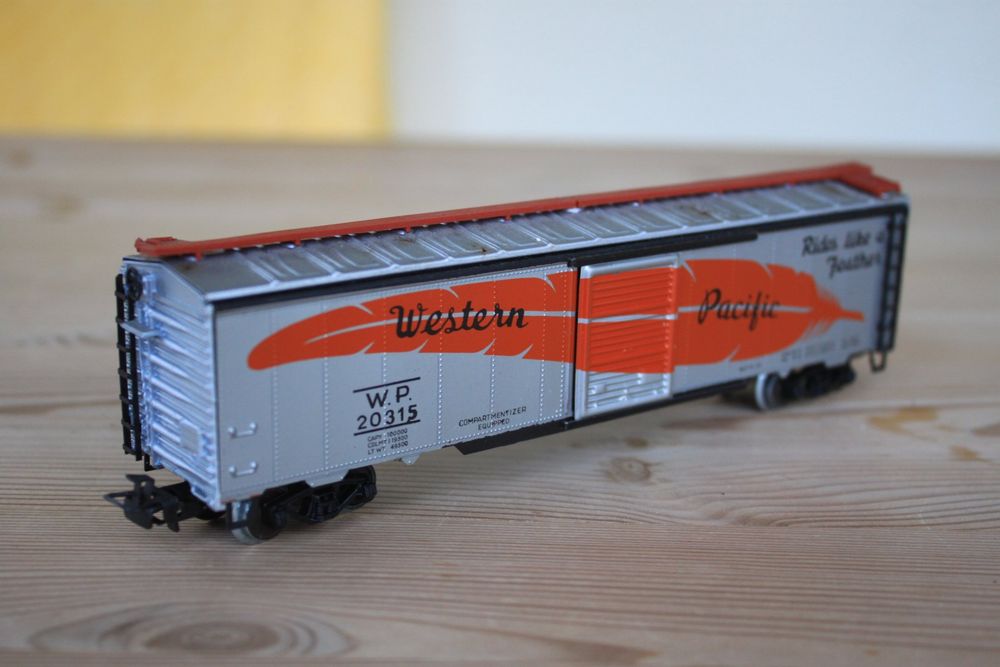 Märklin Western Pacific Boxcar 20315, H0 WS (Gebraucht) in Reigoldswil ...