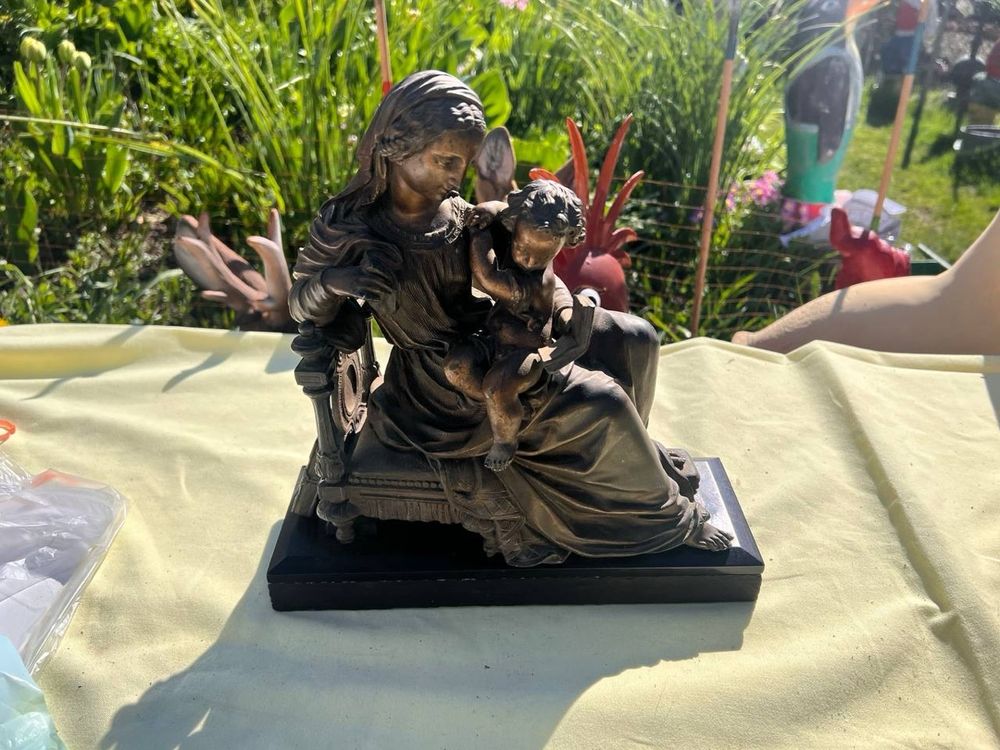 Metall Figur ,Mutter mit Kind auf Sockel (57) | Kaufen auf Ricardo