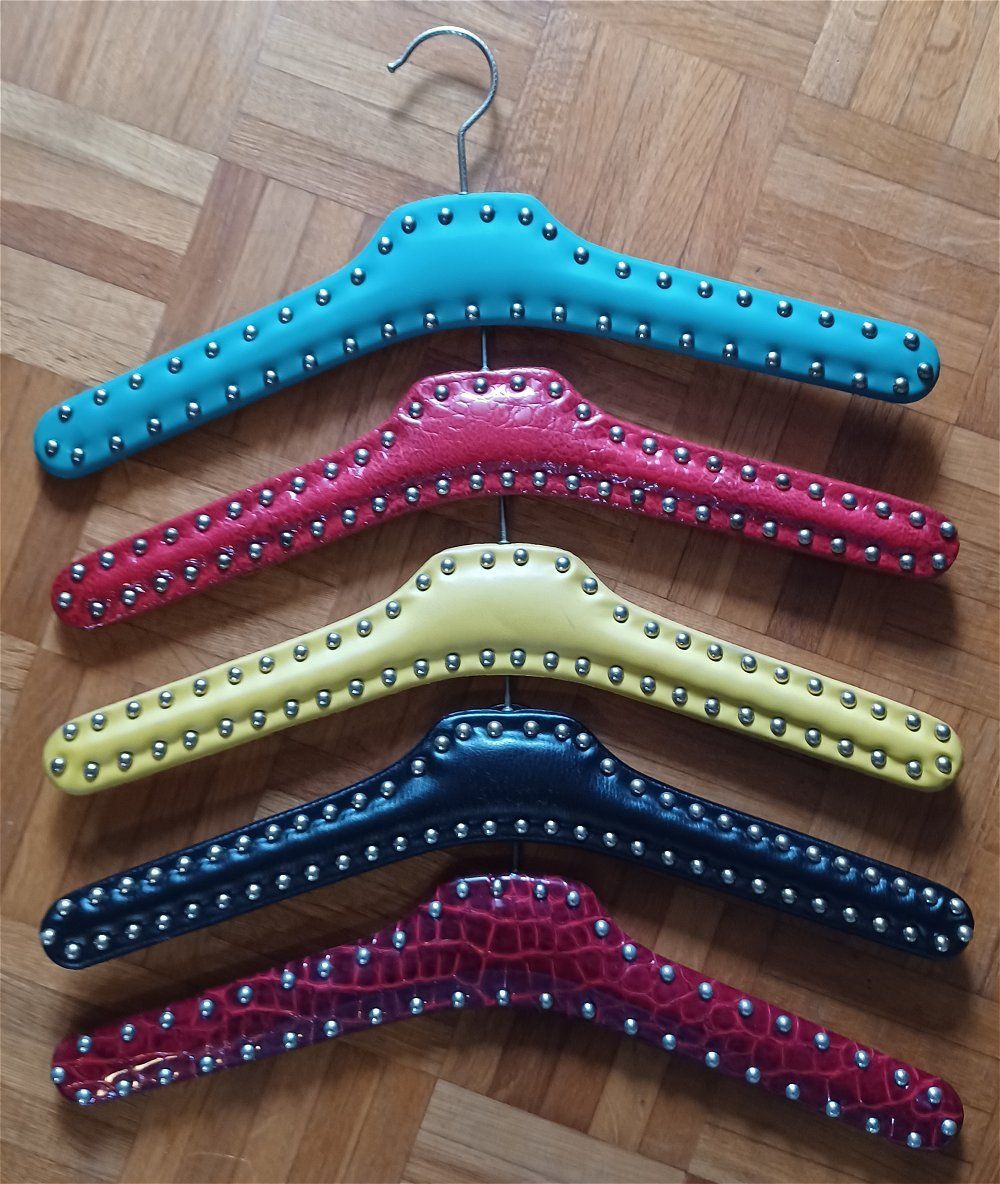 Vintage 5 Kleiderbügel 60er Jahre -B30 (Gebraucht) in Morges für CHF 18 ...