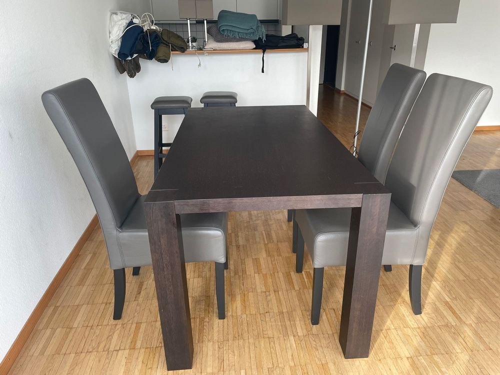 Tisch für 4, Eiche in Wenge Farbe (Gebraucht) in Adliswil für CHF 70 – nur Abholung auf Ricardo ...