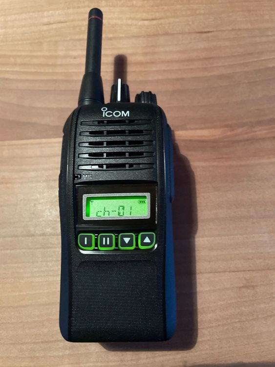 Icom IC-F29SDR (Neu (gemäss Beschreibung)) in Sternenberg für CHF 165 ...