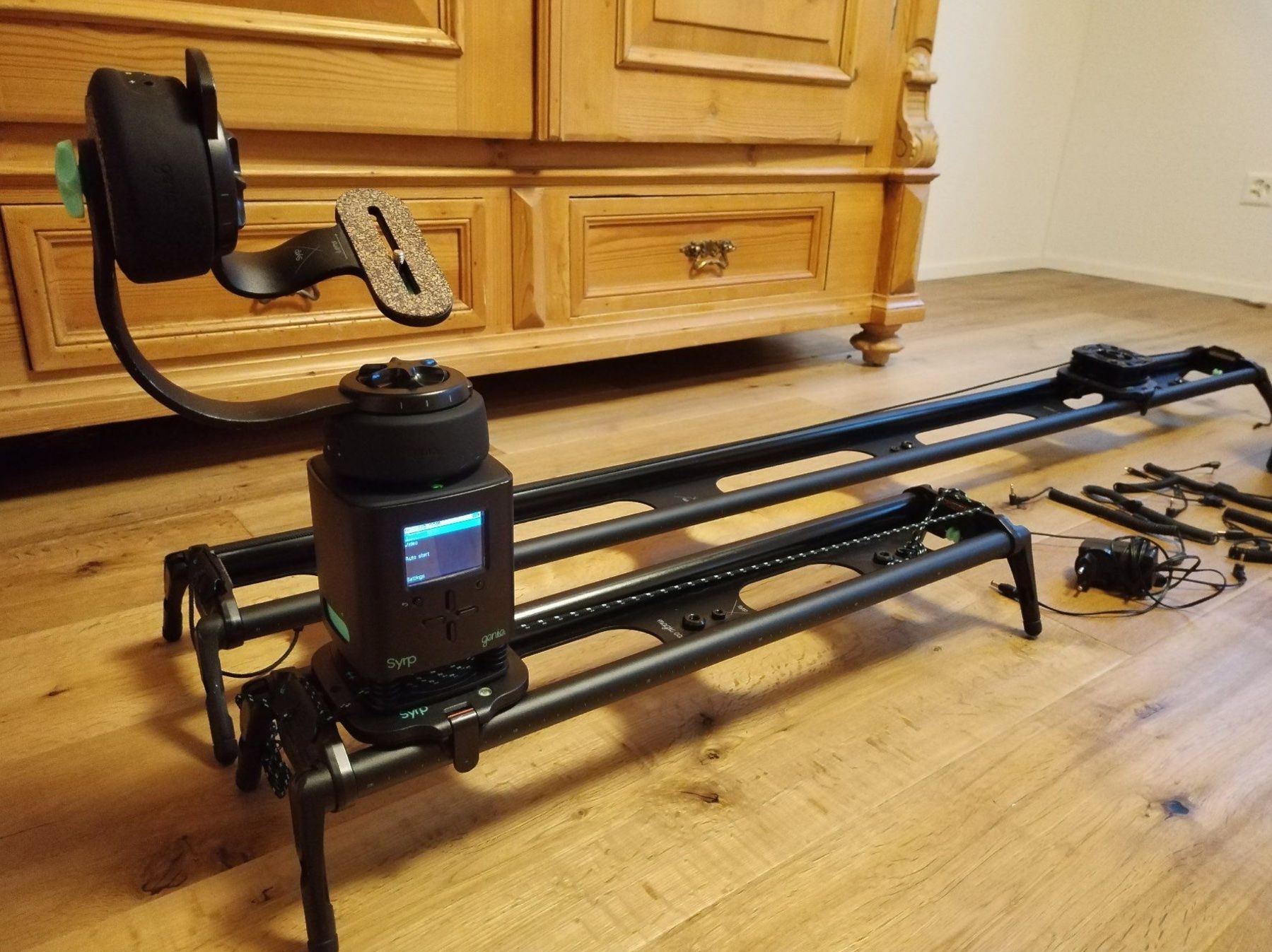 Slider Syrp Genie 3D, ferngesteuert mit viel Zubehör (Gebraucht) in ...