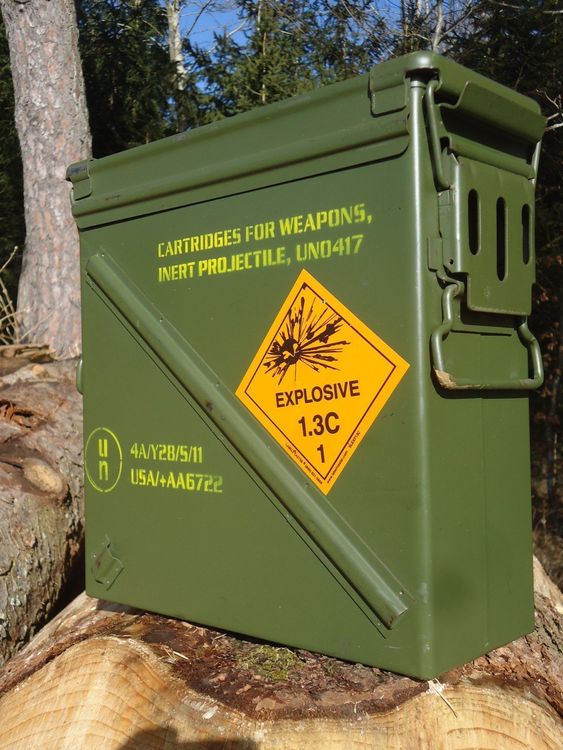 It. Army Munitionskiste für 25 mm Pat. (Gebraucht) in Niederurnen für ...