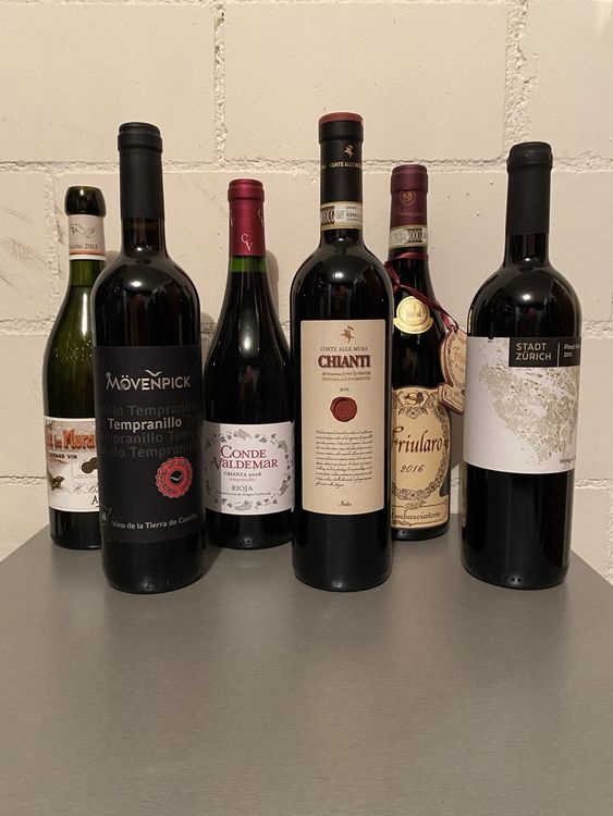 ** Sechs Flaschen diverser 7 dl Rotwein/Weisswein** | Kaufen auf Ricardo