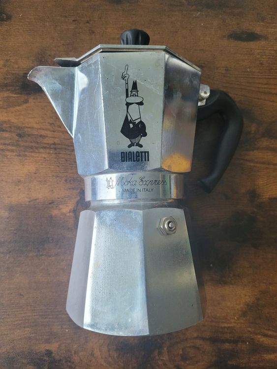 Bialetti Mokka Express Espressokocher 6 Tassen (Gebraucht) in ...