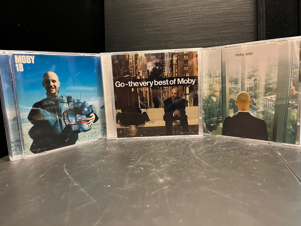 Moby - 18 + Go-the very best of Moby + Moby.Hotel - SRA02D | Kaufen auf ...