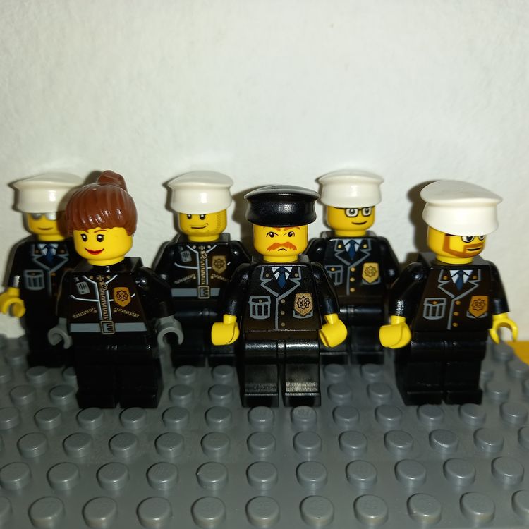 LEGO City - Polizei Minifiguren - Set mit 6 stk. - Set. 2 | Kaufen auf ...