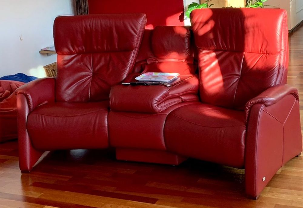 Sofa Trapez mit Relax-Funktion Leder rot | Kaufen auf Ricardo