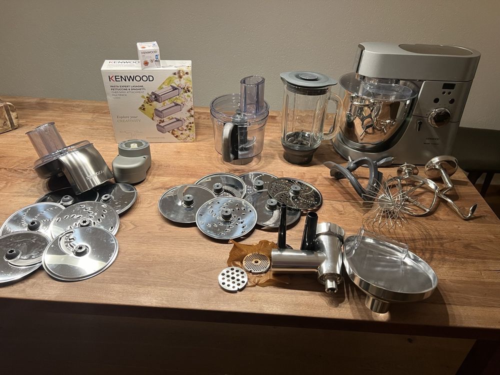 Küchenmaschine Kenwood Major Titanium mit Zubehör (Gebraucht) in ...