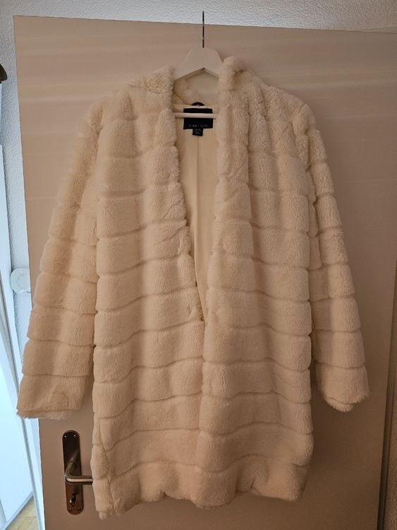 Amisu Plüschmantel (Neu (gemäss Beschreibung)) in Winkel für CHF 1 – mit Lieferung auf Ricardo ...