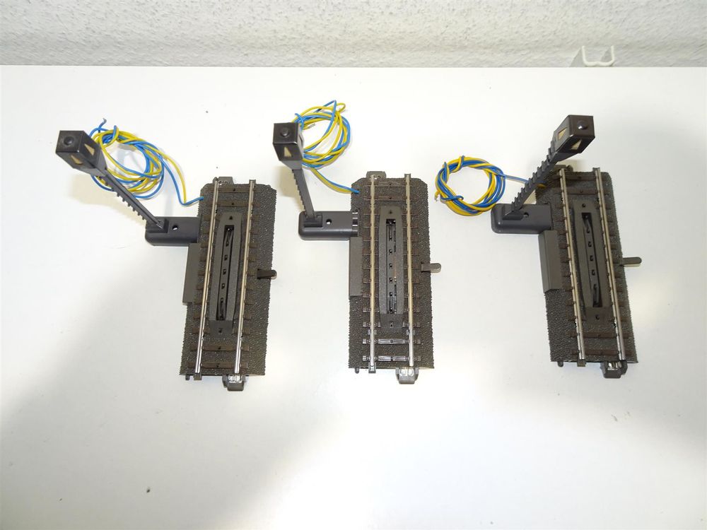 3 Märklin C-Gleis Schienen Entkuppler Lichtmast HO 24997 (Gebraucht) in ...