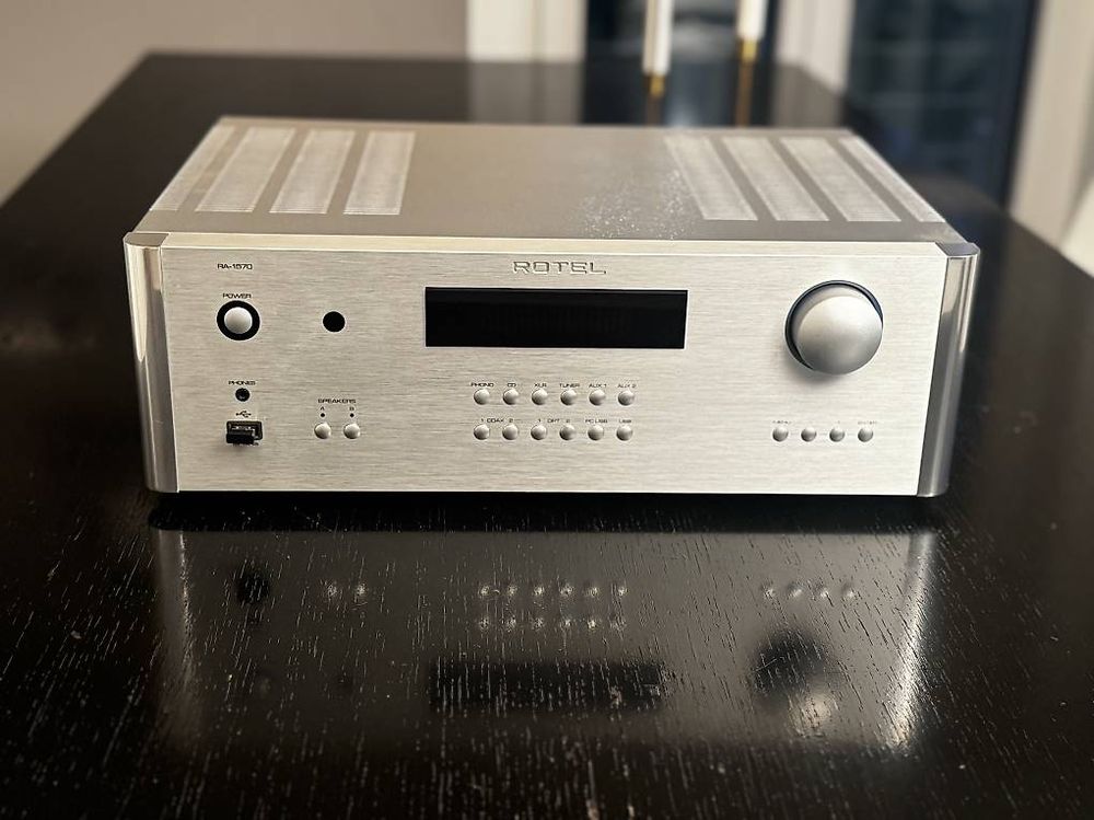 Rotel RA 1570 (Gebraucht) in Wilen b. Wollerau für CHF 950 – nur Abholung auf Ricardo kaufen