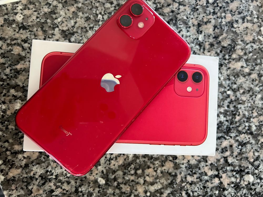 Iphone 11 , Rot, 64 GB (Gebraucht) in Aarburg für CHF 200 – mit ...