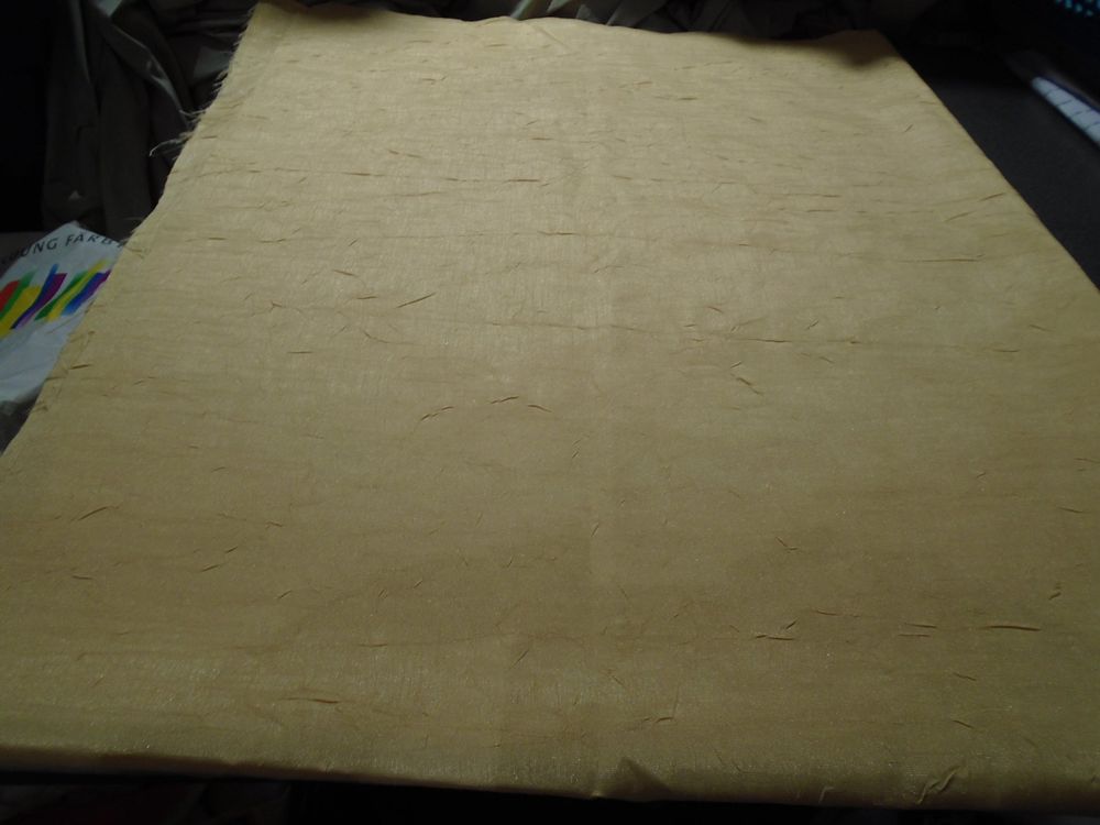 Stoff gelb Ton / feines Muster, Nr. 2 | Kaufen auf Ricardo