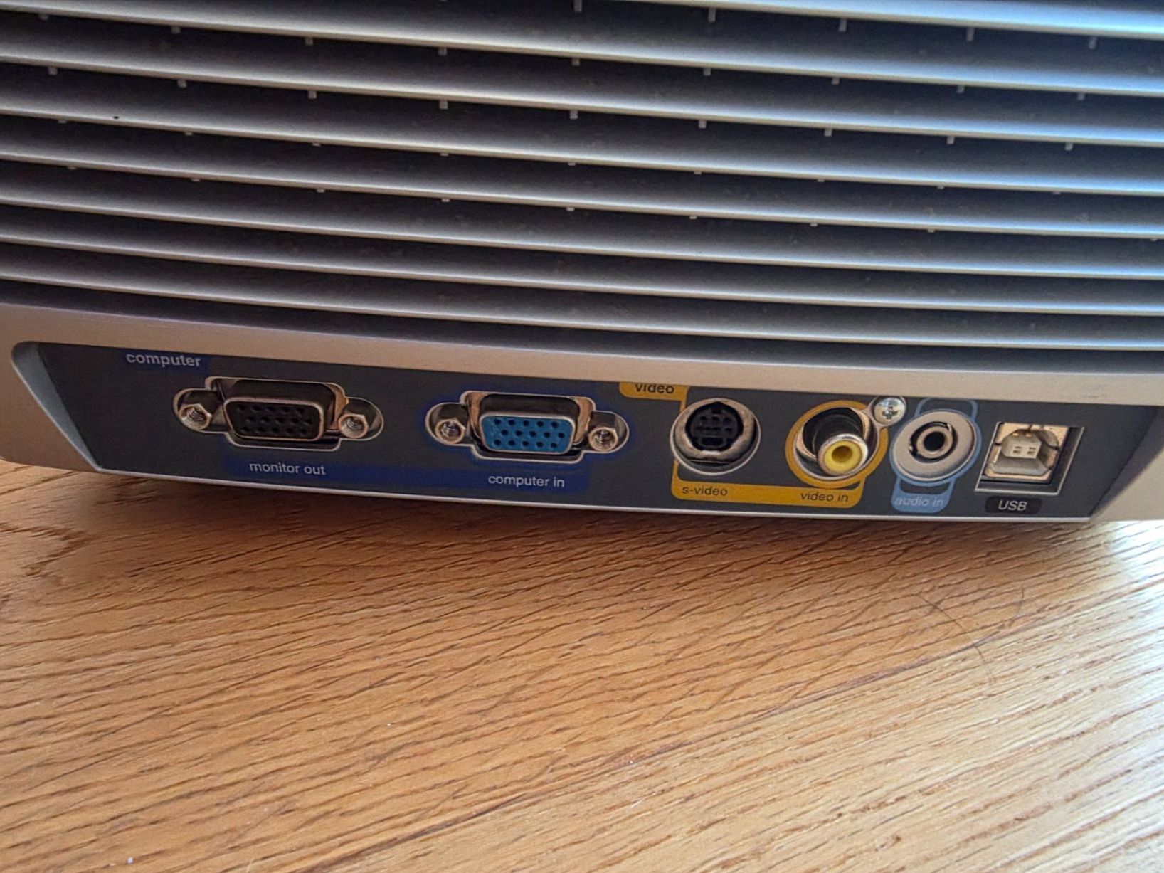 InFocus Beamer X1 (Gebraucht) in Märwil für CHF 100 – mit Lieferung auf ...