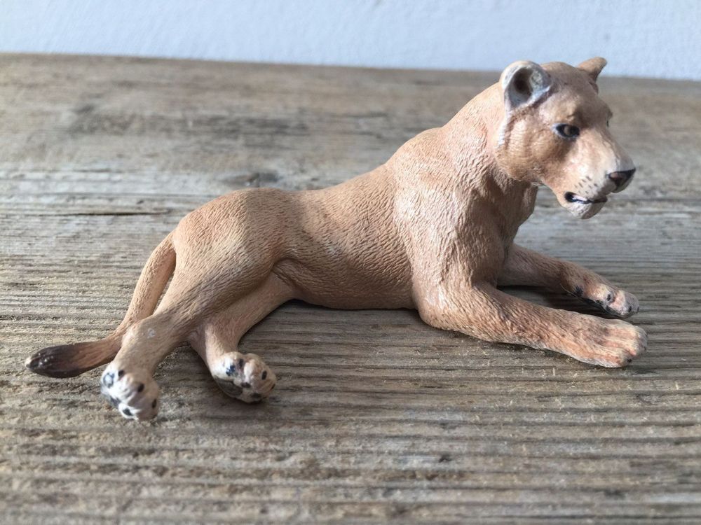 Schleich 14375 Löwin, liegend (Gebraucht) in Ennetbaden für CHF 11 – mit Lieferung auf Ricardo ...