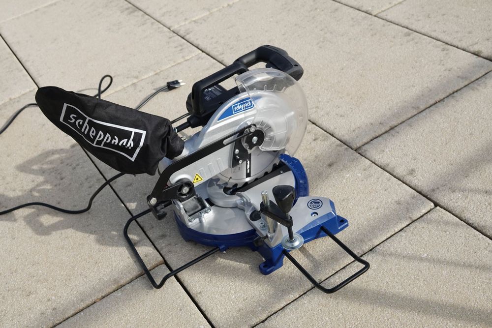 Scheppach HM80L Kapp- und Gehrungssäge | Kaufen auf Ricardo