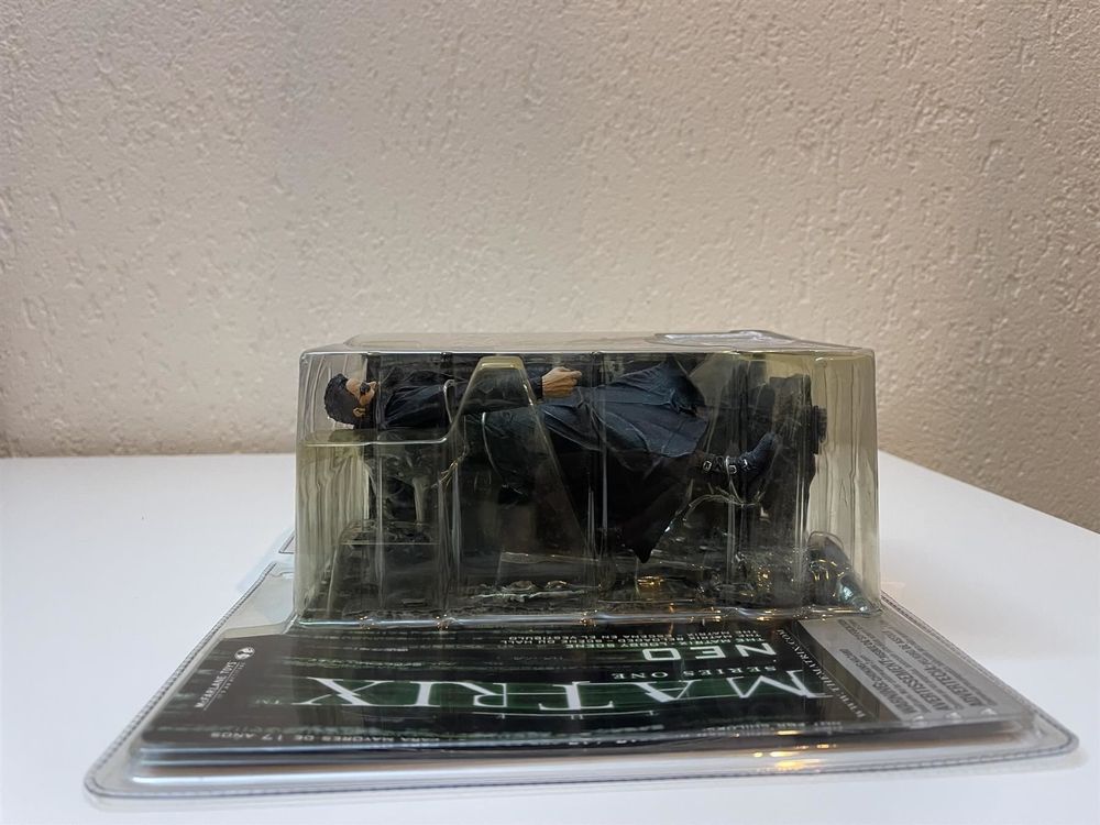 Matrix McFarlane Neo lobby Scene (Neu und originalverpackt) in Wahlen b ...
