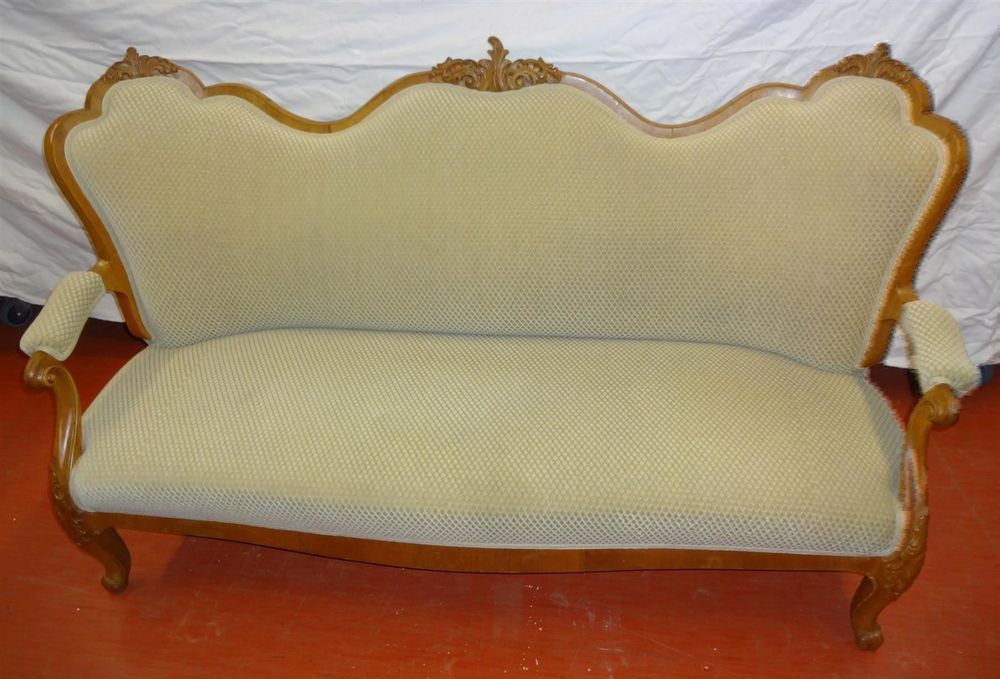 Antikes Sofa Couch Jugendstil um 1900 (Gebraucht) in St. Gallen für CHF 700 – nur Abholung auf ...