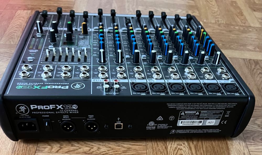 Mischpult Mackie ProFx 12 V2 (Gebraucht) in St.Gallenkappel für CHF 180 ...