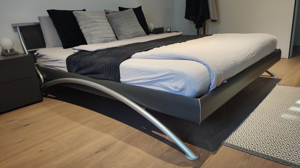 Doppelbett, 180x200, inkl. 2 Rost, 2 Matratzen,2 Nachttische | Kaufen ...