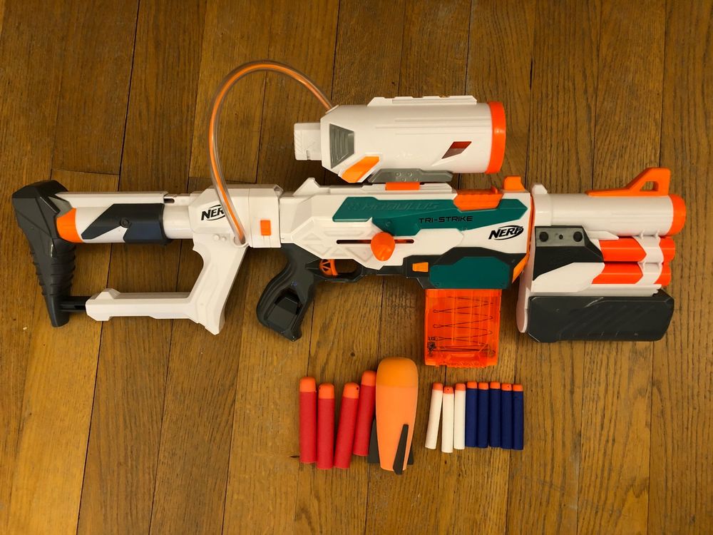 Lot 2 NERF Modulus Tristrike + N-strike elite STRONGARM (Gebraucht) in Lausanne für CHF 20 – mit ...