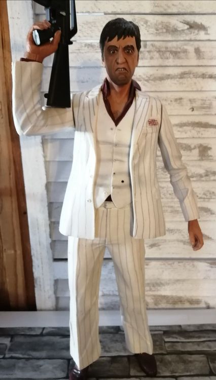 Scarface - Tony Montana Neca 1/4 Figur (Gebraucht) in Eschlikon TG für ...