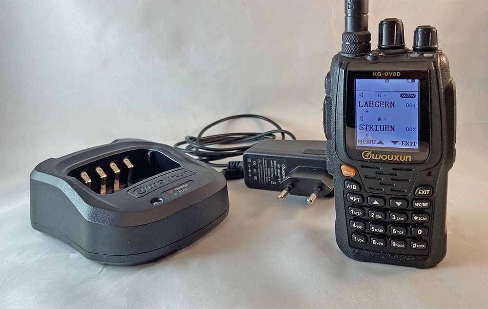 Hand Funkgerät Wouxun KG-UV8D (Gebraucht) in Wettingen für CHF 74 – mit Lieferung auf Ricardo kaufen