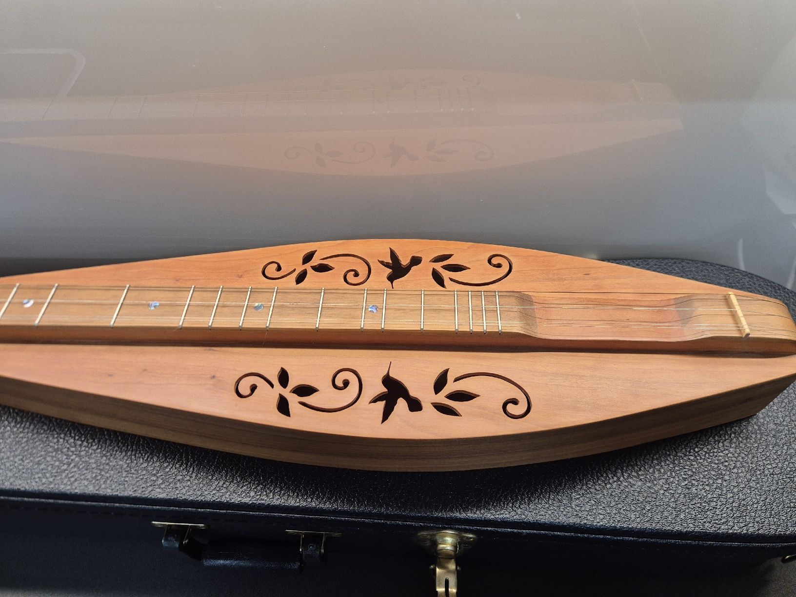 Ron Gibson Mountain Dulcimer (Marion, Ohio) mit Koffer (Gebraucht) in ...